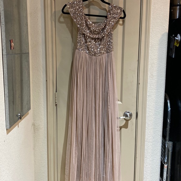 Maya | Dresses | Maya Deluxe Sequins Dress Size S | Poshmark